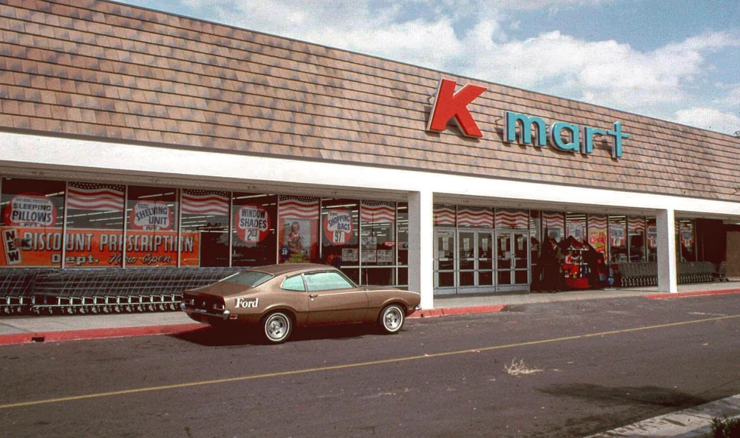 10 Retail Stores Every ’70s Kid Remembers Shopping At