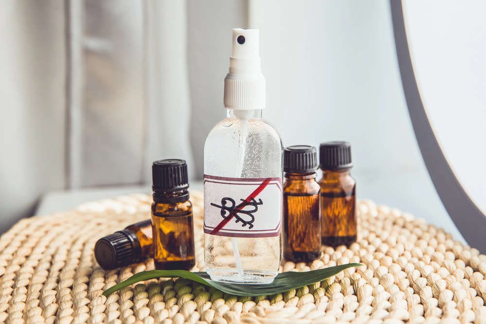 15 Steps to Make Your Own Natural Bug Spray