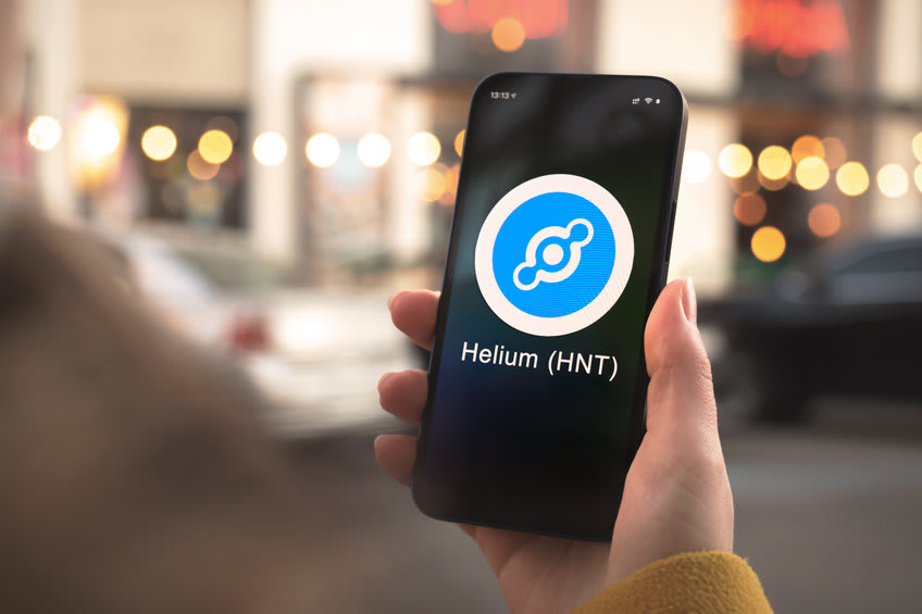 Helium price forecast as Coinbase suspends Helium MOBILE trading