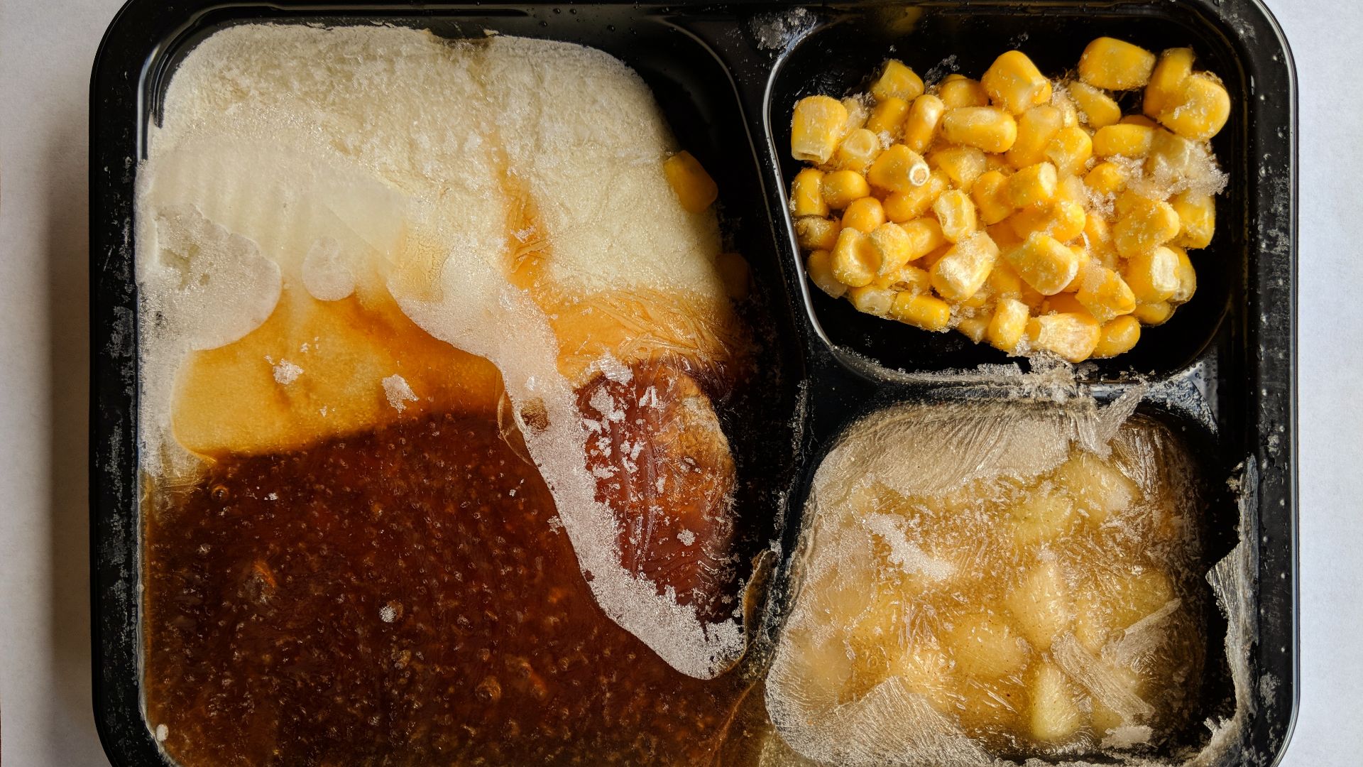 10 Frozen Entrees Better Than Restaurant-Made Ones & 10 Not Worth Buying