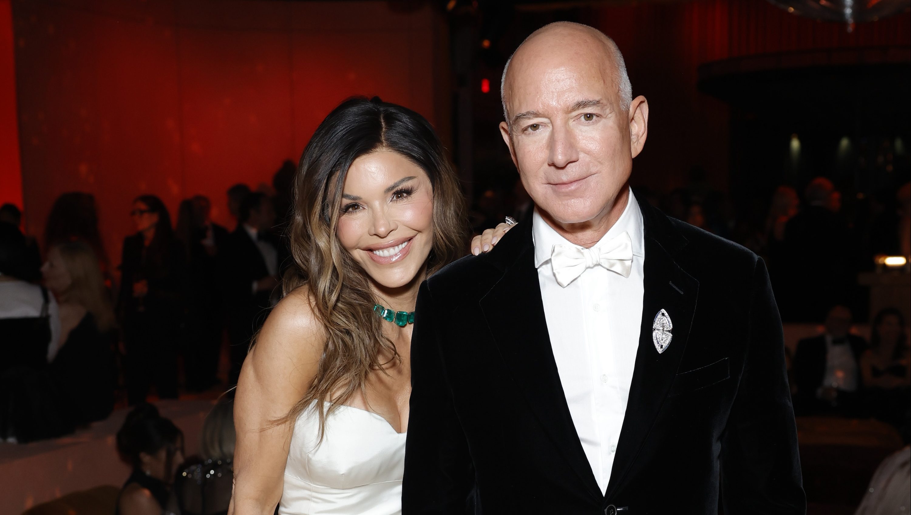 Jeff Bezos’ Wife: From Marriage to Ex MacKenzie Scott to Lauren Sánchez