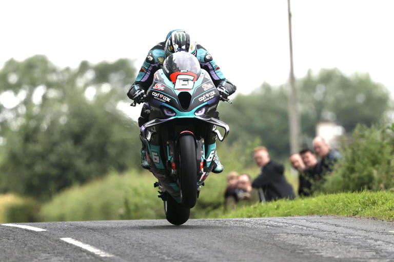Tandragee 100: Michael Dunlop seals Superbike pole on BMW with record ...