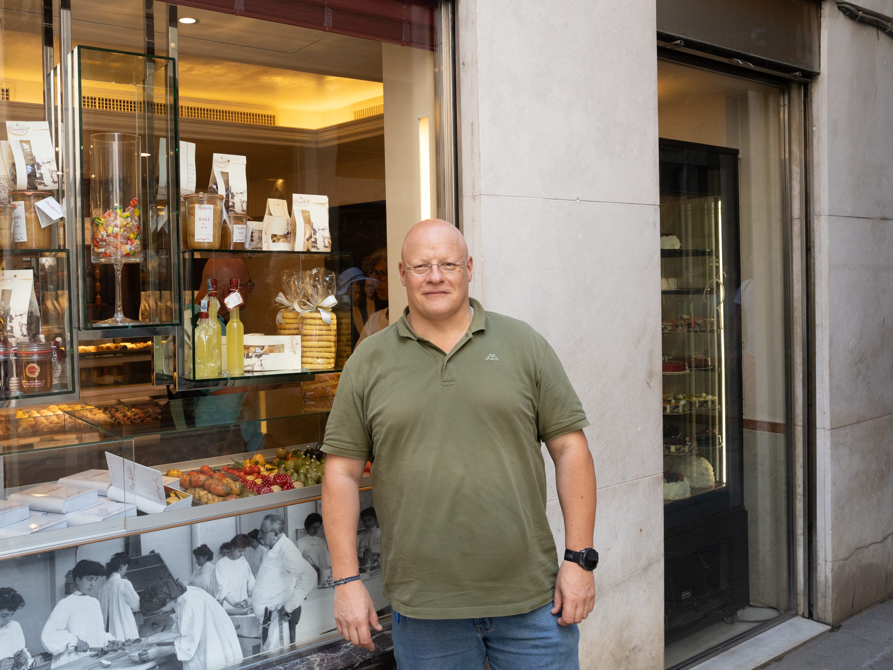 A Venice pastry shop owner was sworn to secrecy about the big wedding ...