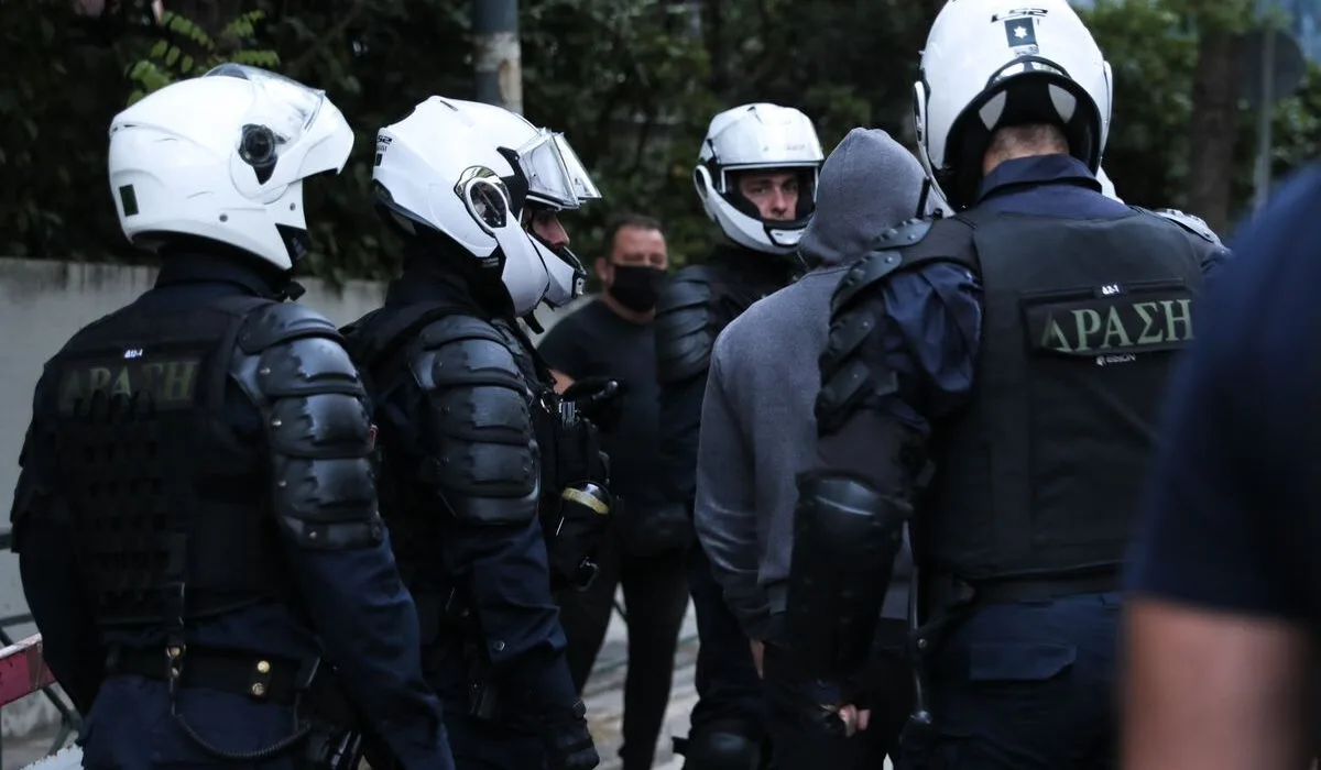 Πάτρα: Θρασύτατοι ανήλικοι λήστεψαν 80χρονη, της προκάλεσαν κάταγμα στο ...