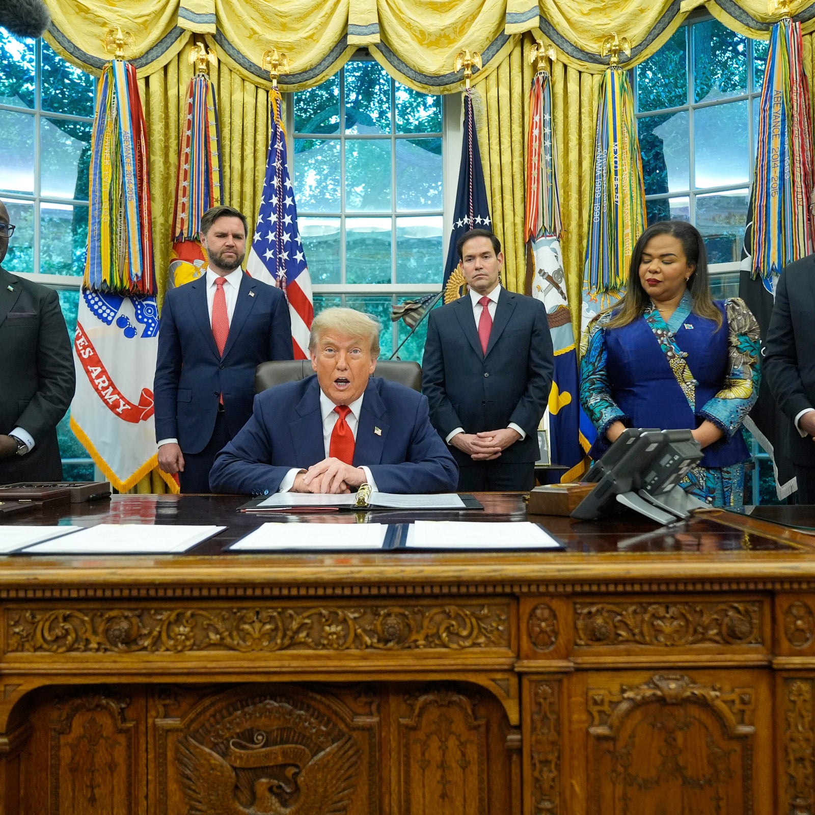 Trump celebrates U.S.-brokered peace deal between Democratic Republic ...