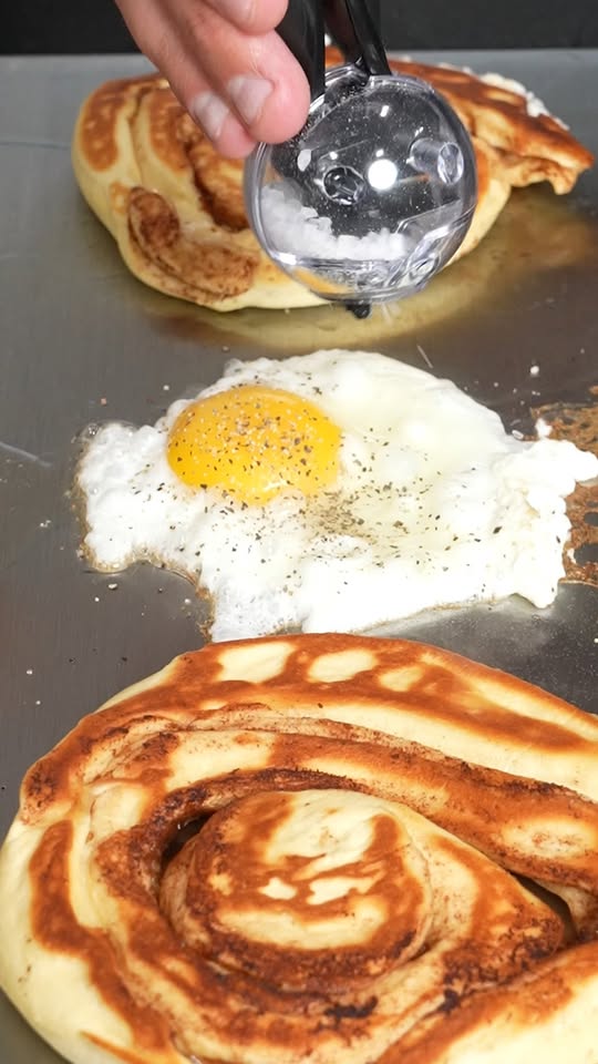 Cinnamon roll sandwich