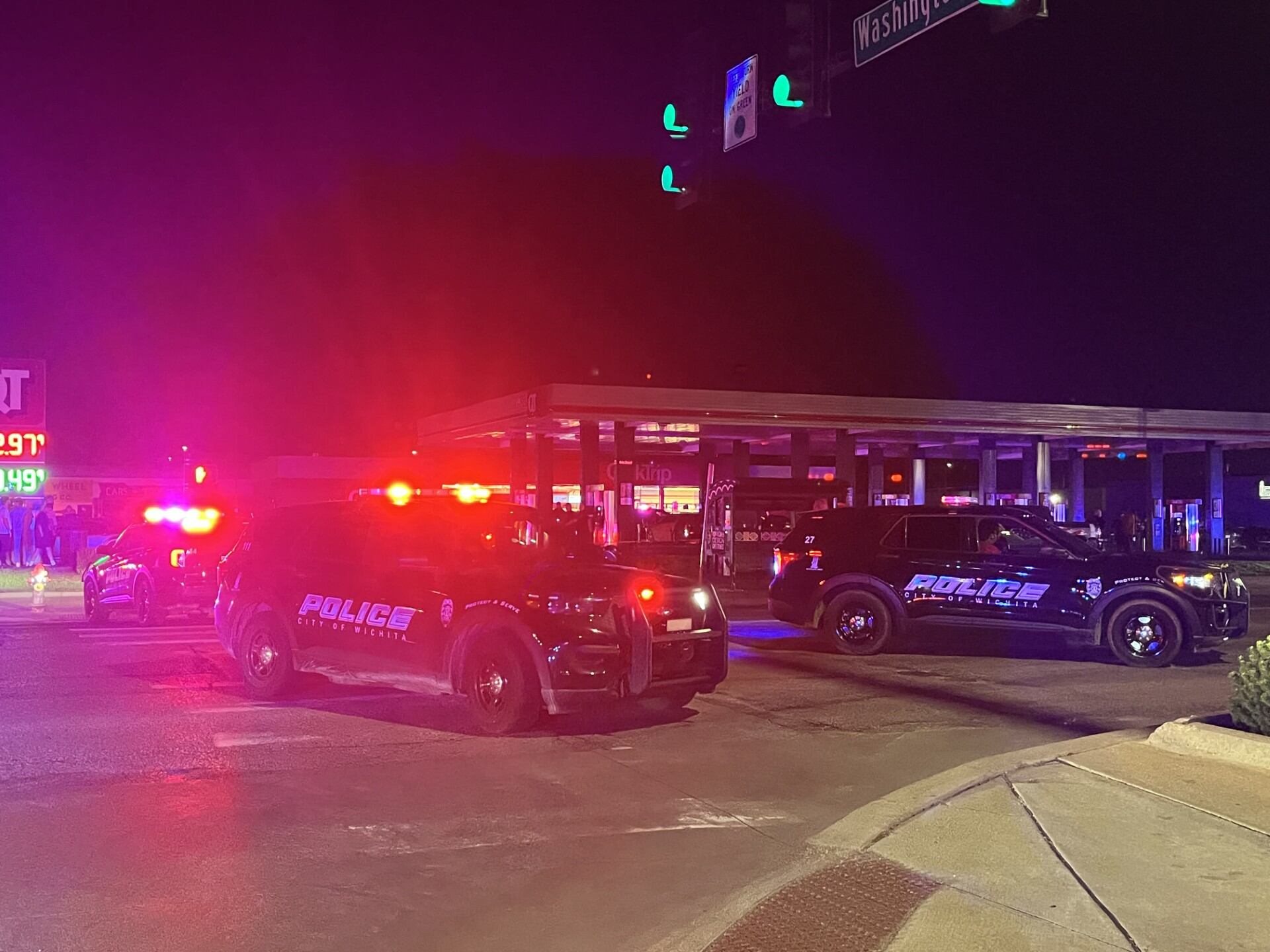 Man injured in downtown Wichita shooting