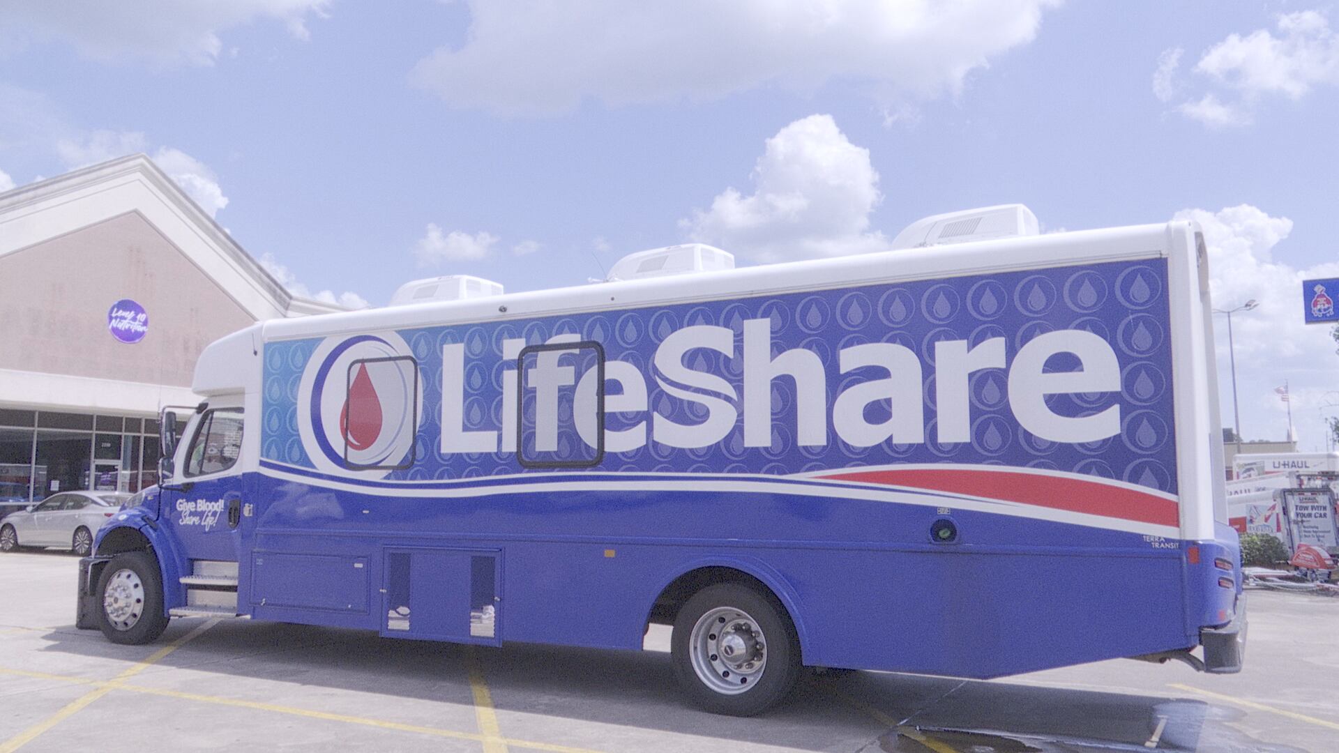 LifeShare hosts blood drive to combat summer donation decrease