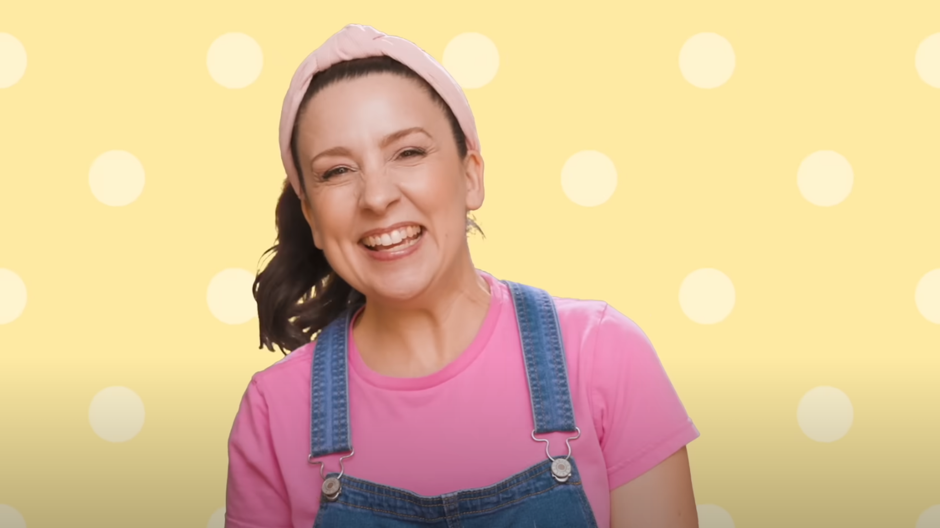 Where to Watch 'Ms. Rachel' on Netflix, YouTube and More