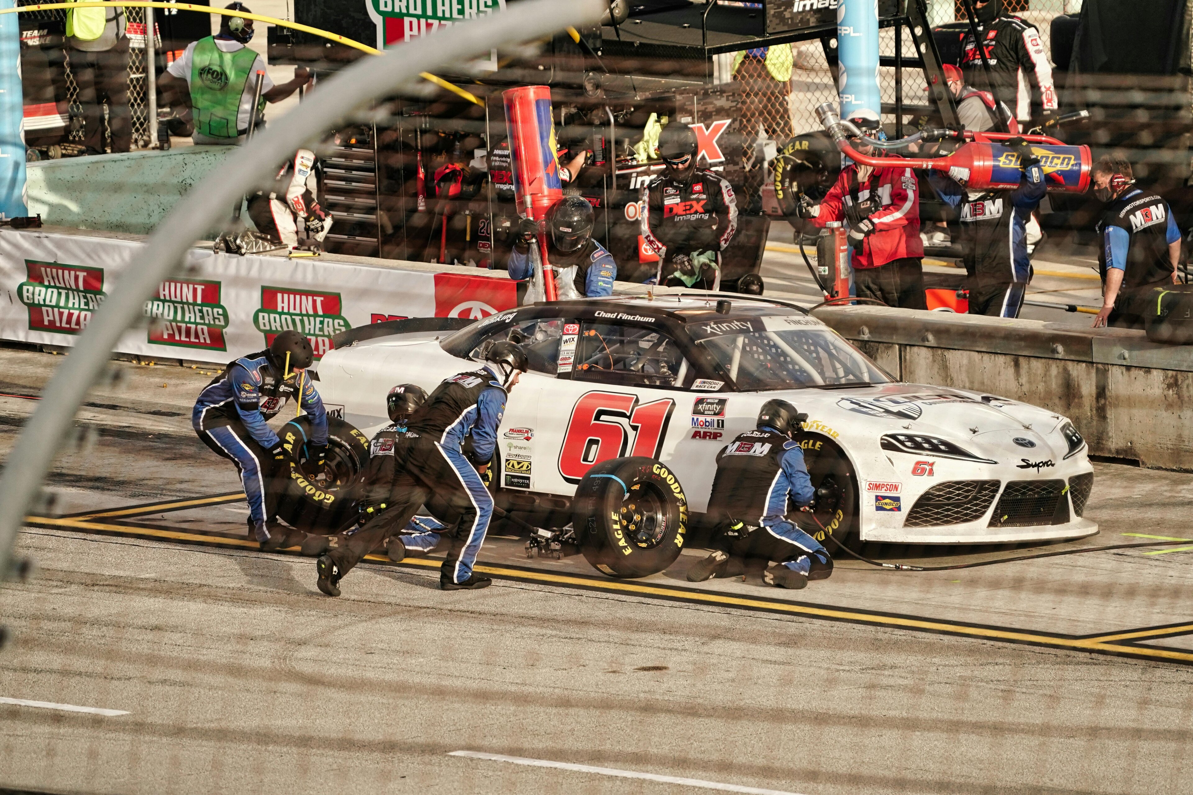 How to stream 2025 NASCAR Quaker State 400 this weekend