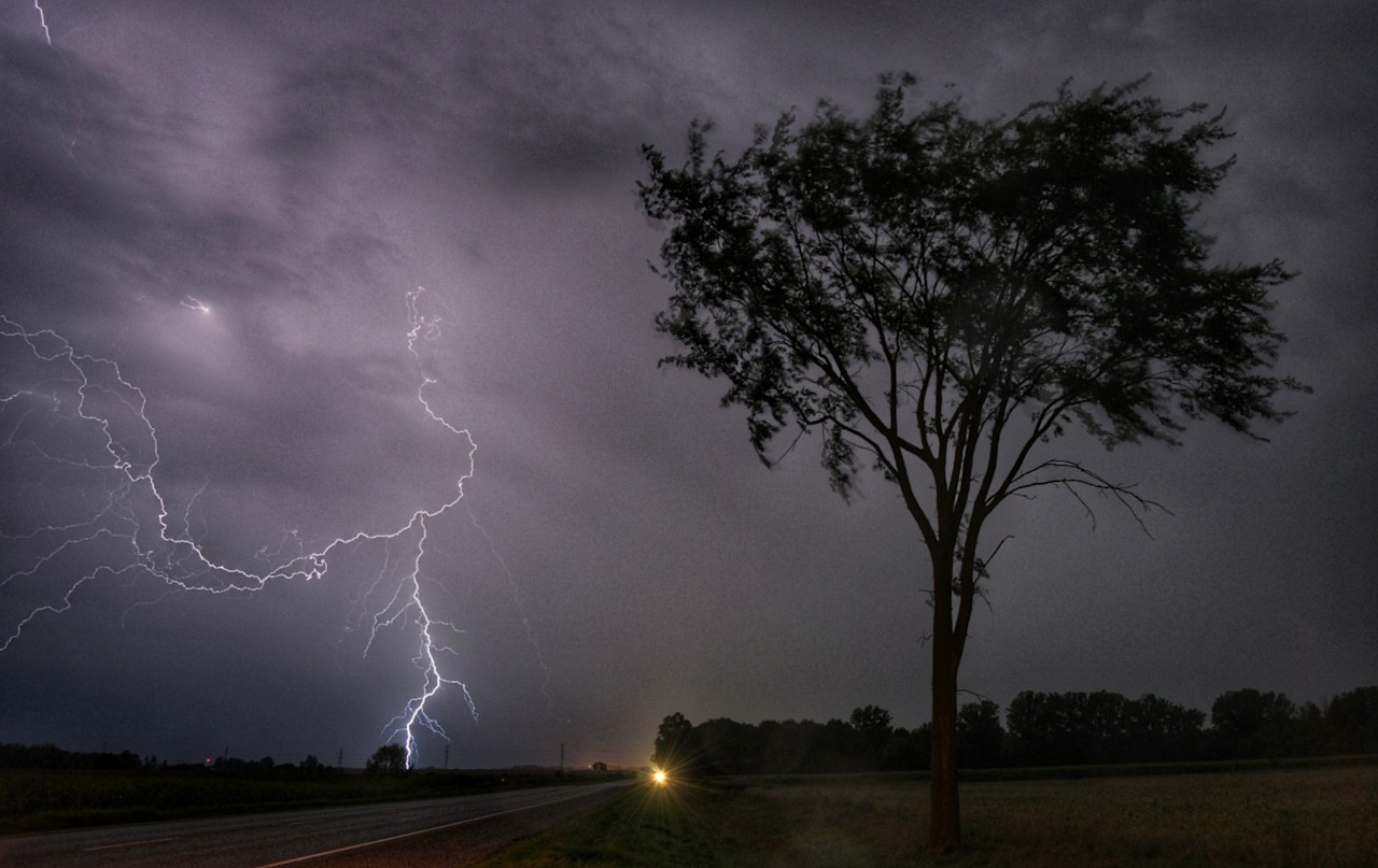 Severe storms pushing into southern Ontario on Friday evening