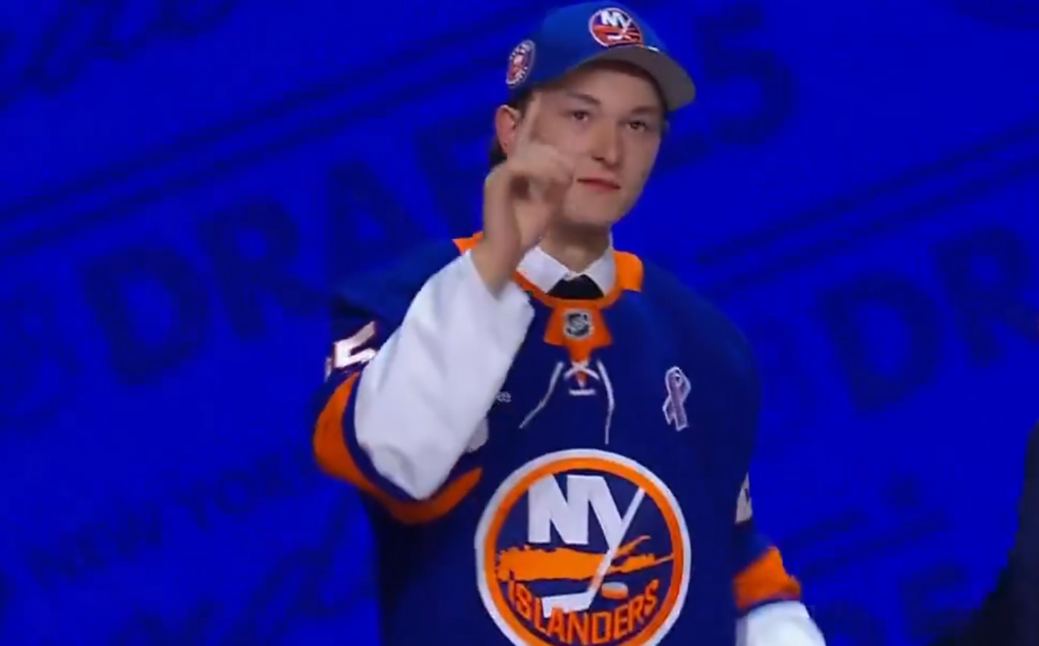 Matthew Schaefer in tears after being drafted first overall by the Islanders