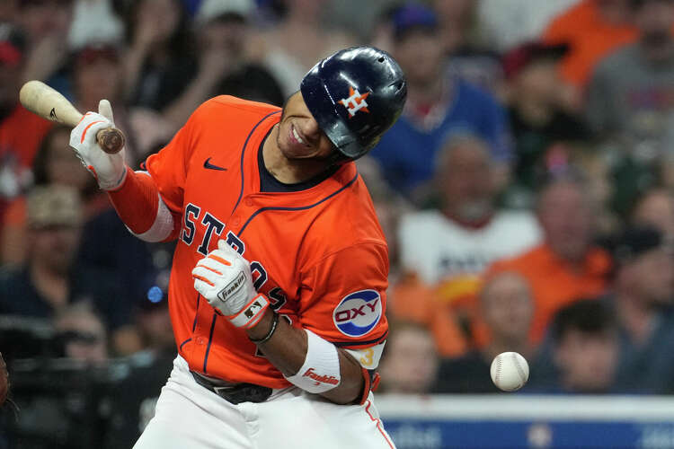 Houston Astros shortstop Jeremy Peña leaves game with rib injury after ...
