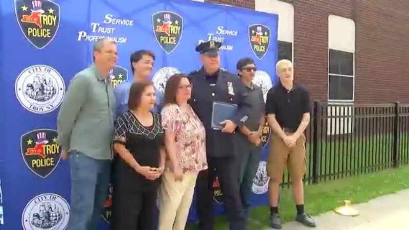 Troy detective honored after 30 years of service