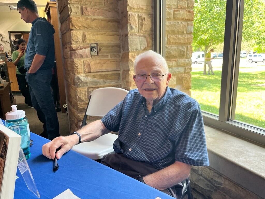 World-renowned cave explorer and author visits Mammoth Cave