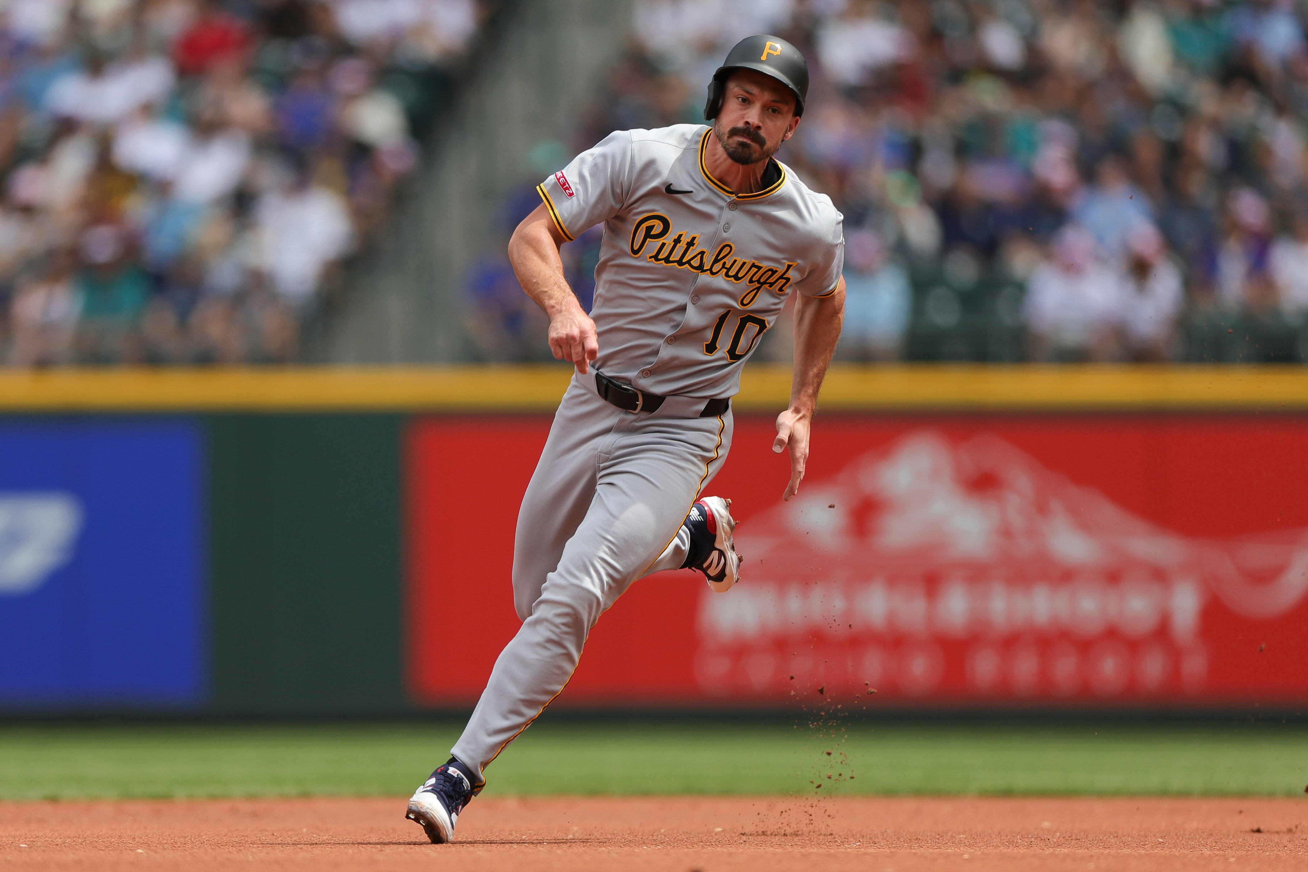 Pirates’ six-game win streak snapped in shutout loss to Mariners