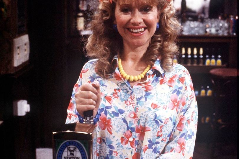 Coronation Street fans only just realising two stars are real-life mum ...