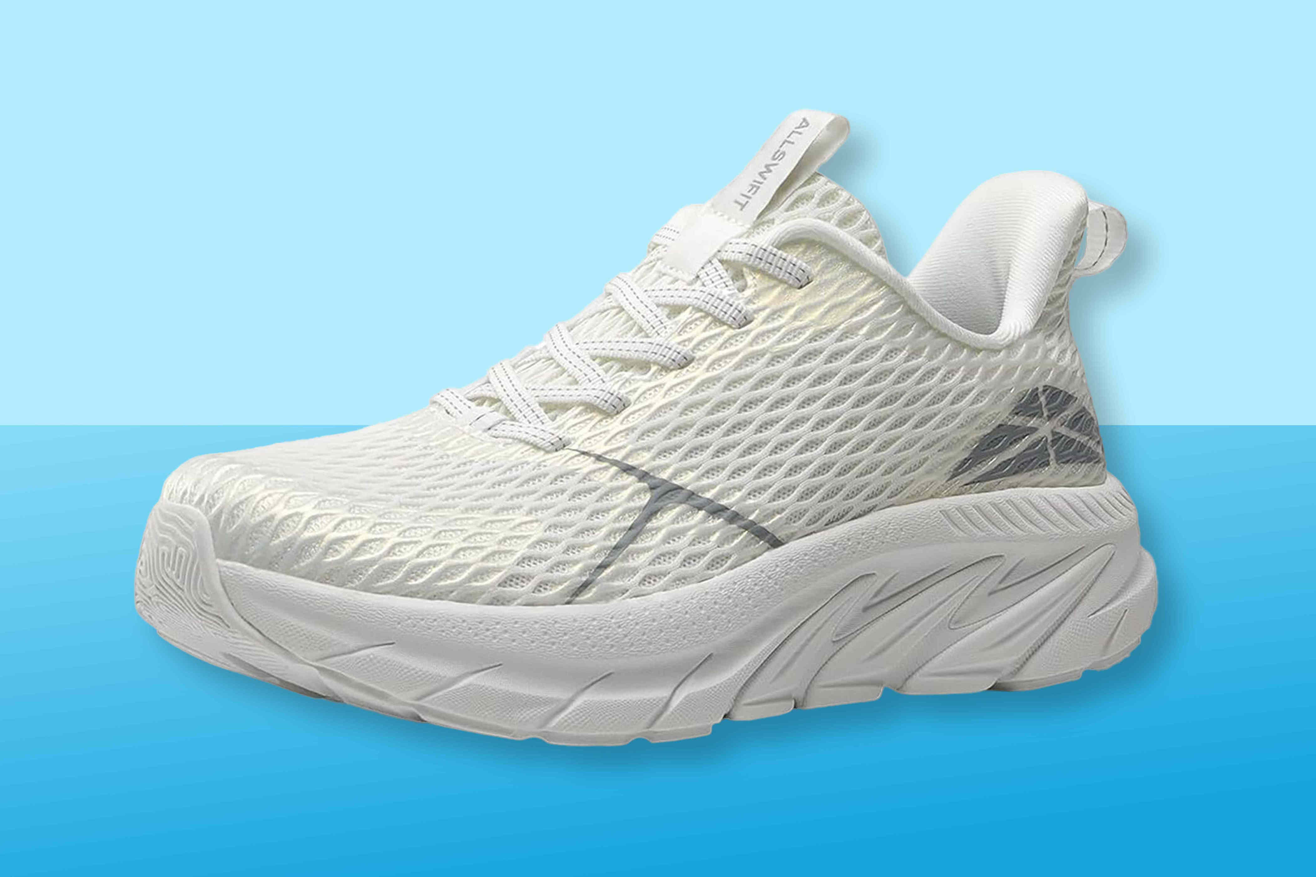 Nurses Rave About These ‘Hoka-Like’ Sneakers That Eliminate Knee and ...