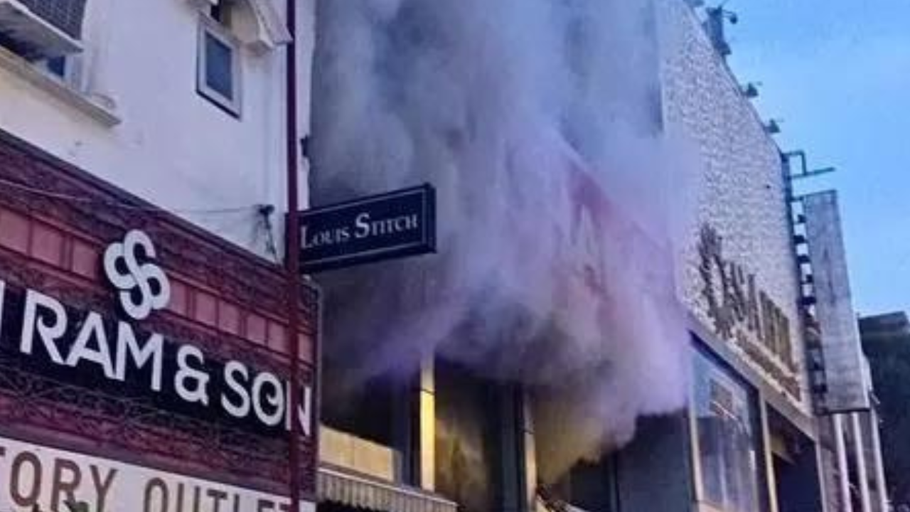 Delhi: Two dead after fire at Vishal Mega Mart in Karol Bagh; one body ...