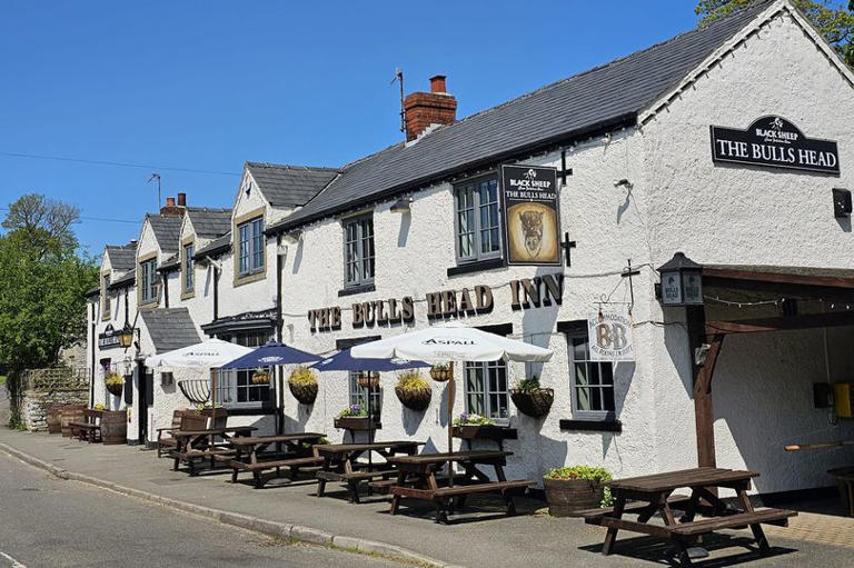 'Old-school' pub with a passion for excellence hidden in the Peak District
