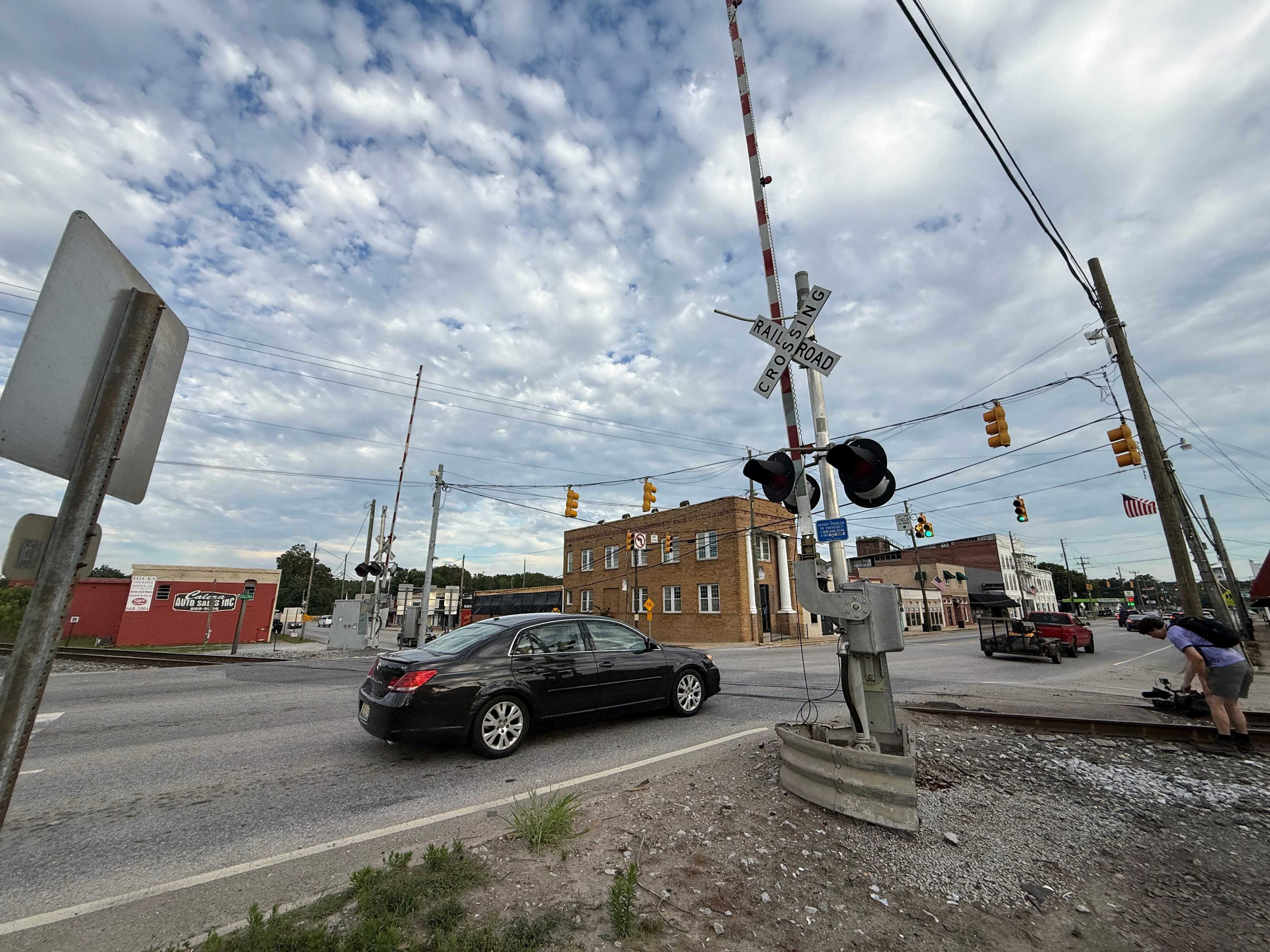 'Extreme traffic congestion for extended periods': Calera railroad ...