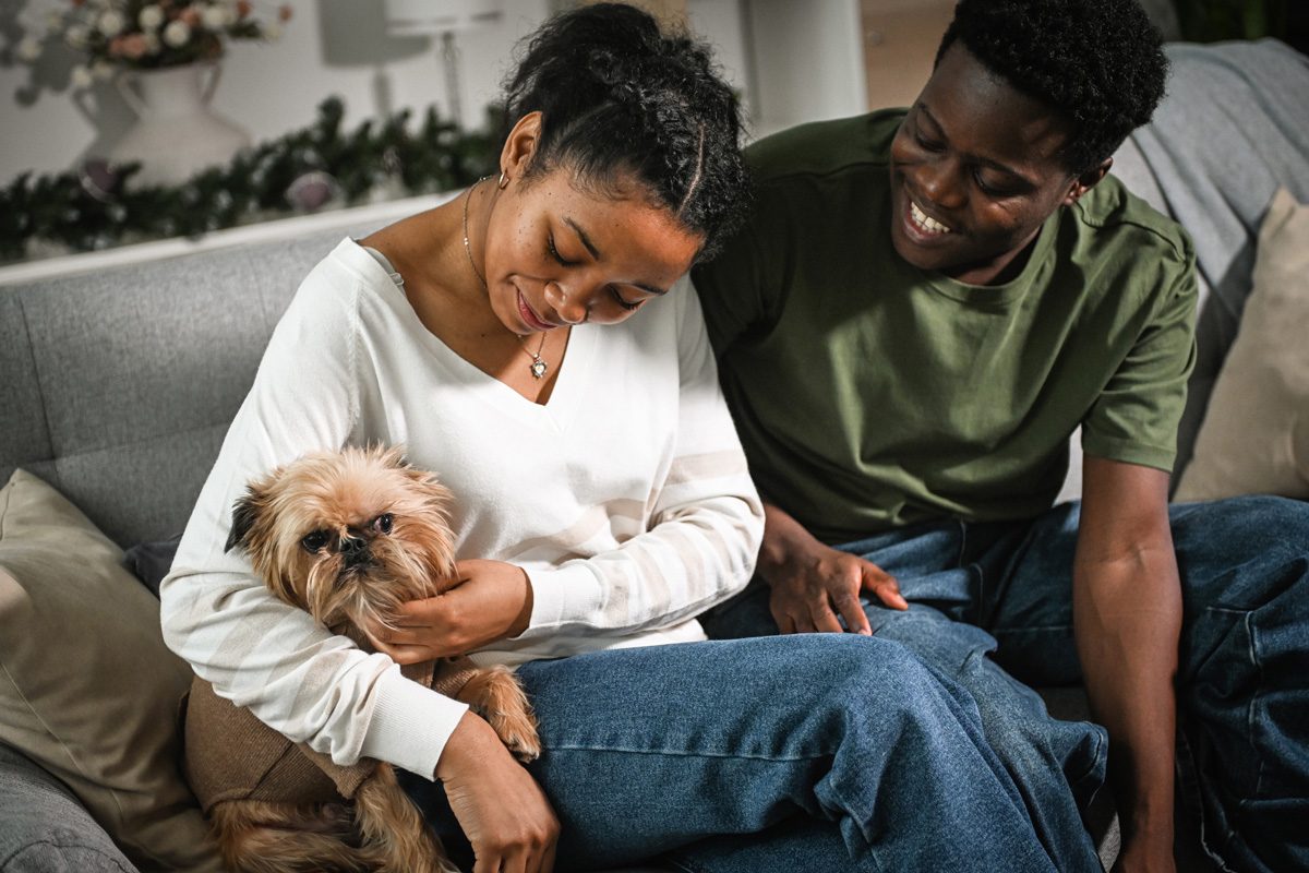 14 Signs Your Partner Is Losing Interest, According to Experts