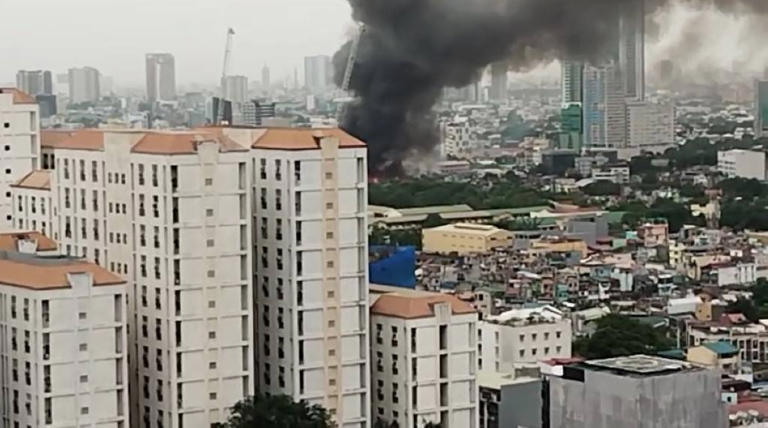 Fire hits residential area in Mandaluyong