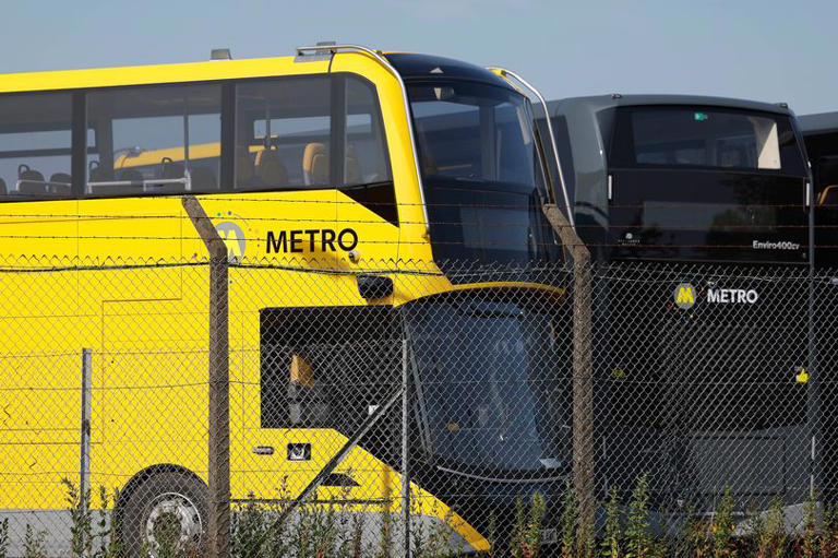 Buy British buses to save 400 Scottish jobs at Alexander Dennis, says MP