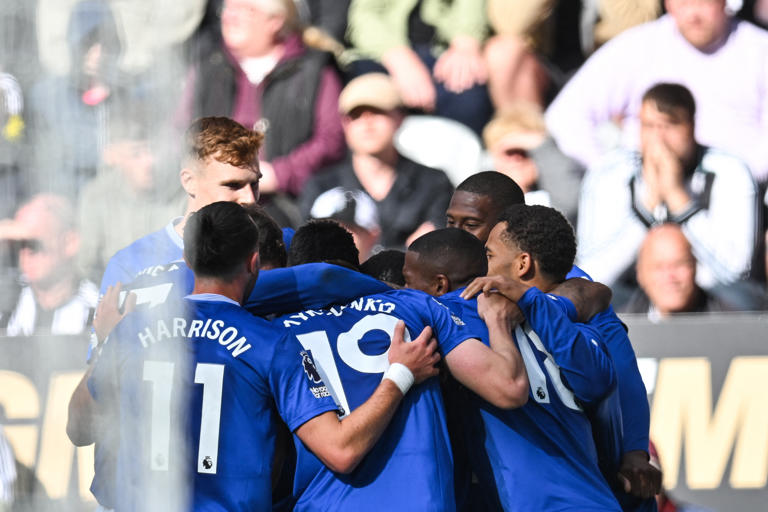 Supercomputer predicts bold 2025/26 Premier League table - with ...
