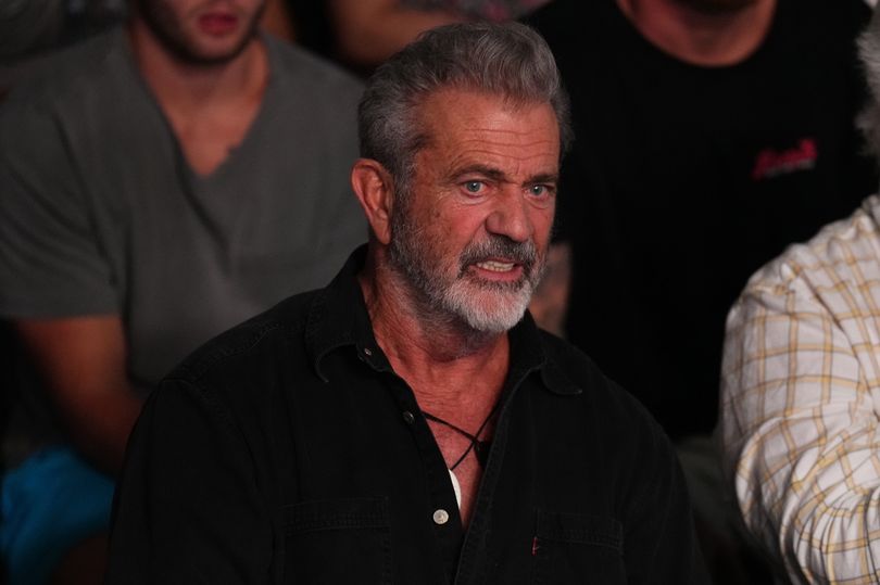 Mel Gibson sparks fan fury after charging fans $580 for autograph ...