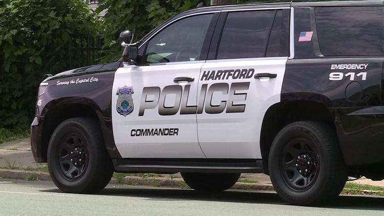Driver dies after car hits retaining wall in Hartford, police say
