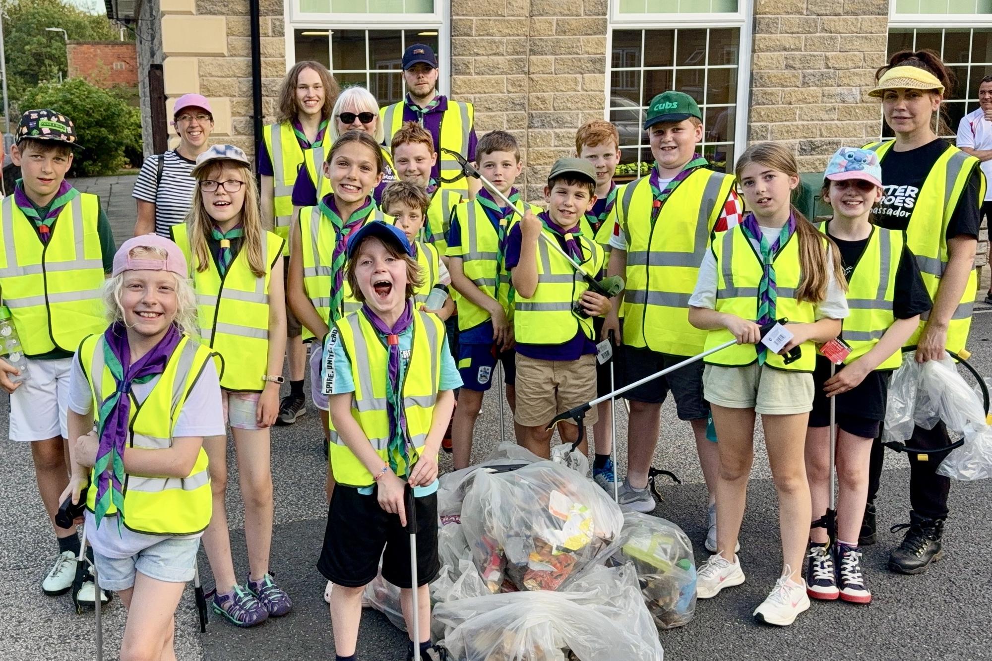 Bailiff Bridge Beavers and Cubs help to clean up community with a ...
