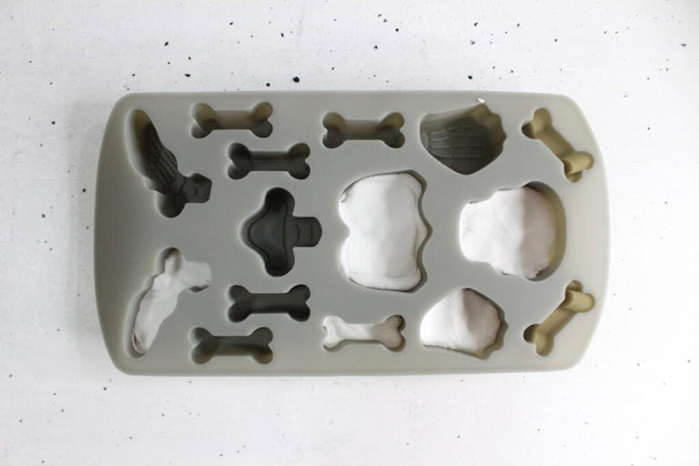 Fun Human Body Sensory Bin For Toddlers and Preschoolers