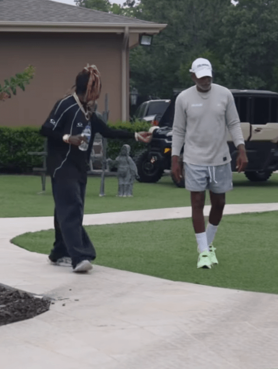 Deion Sanders makes rare appearance alongside Lil Wayne while battling ...