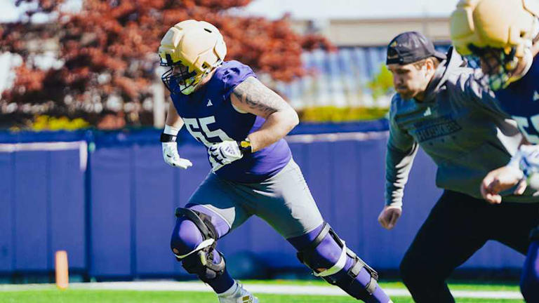Husky Roster Review: Jack Shaffer Made Physical First Impression