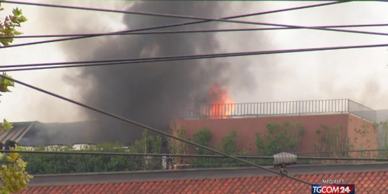 Incendio in una palazzina di via Nizza a Torino, esplosione dolosa ...