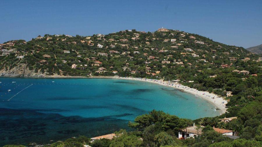 Solanas-Torre delle stelle: si annunciano spiagge col pienone