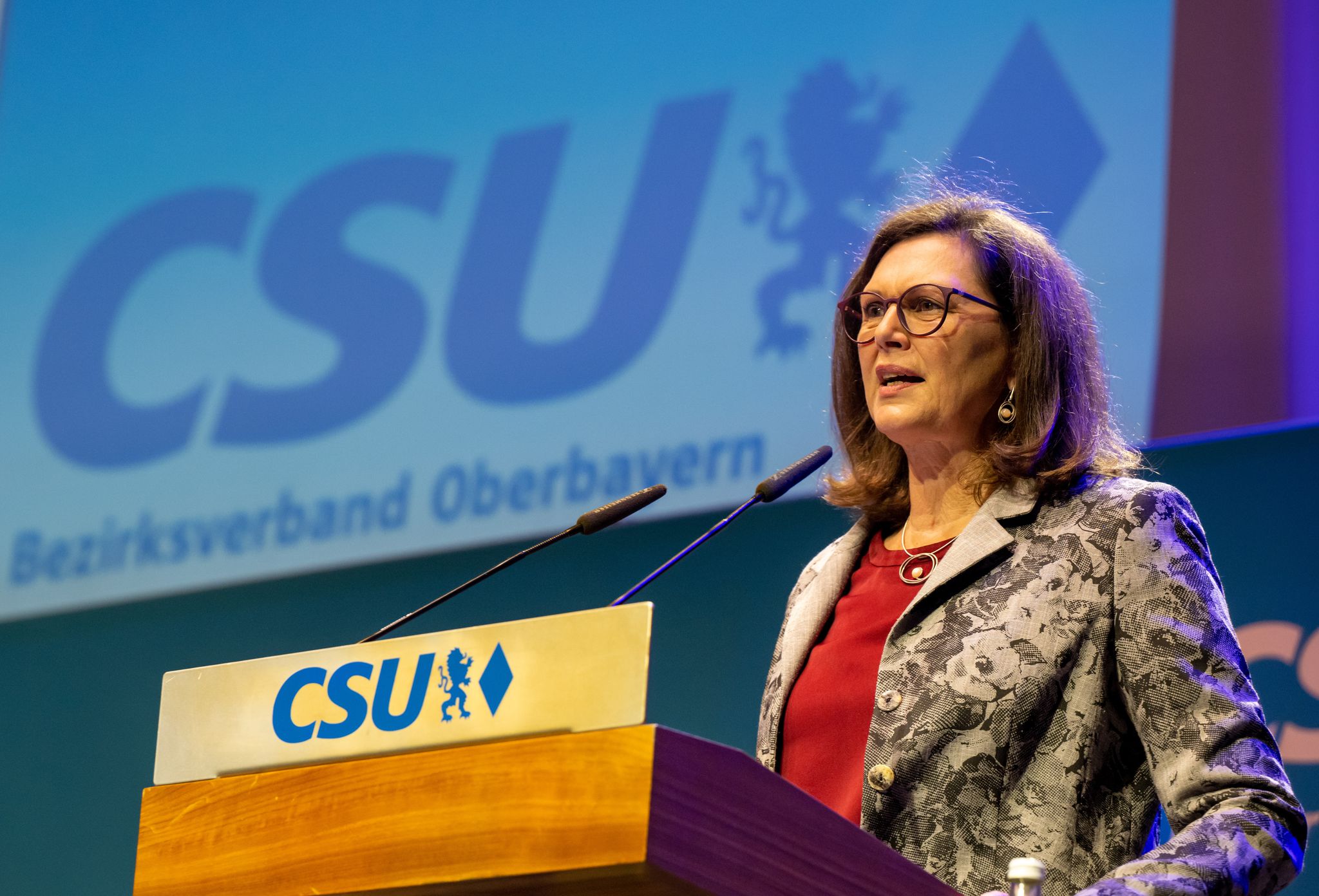 Aigner bleibt Vorsitzende der oberbayerischen CSU