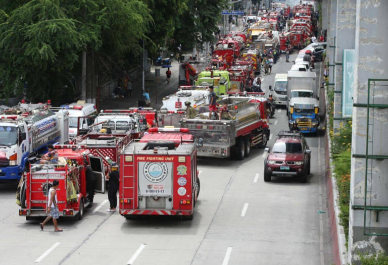Fires hit homes in Manila, Mandaluyong