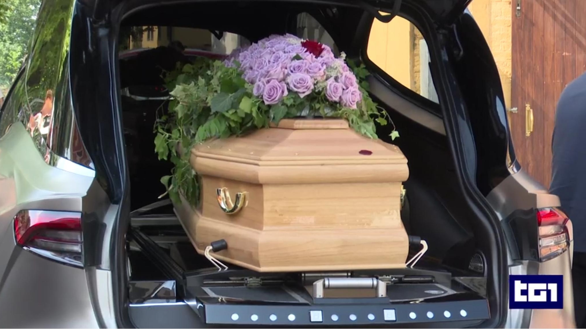 L'ultimo saluto ad Alice Neri, a quasi tre anni dall'omicidio, il ...