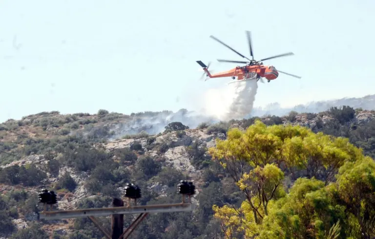 Φωτιά στον Άγιο Ιγνάτιο στη Μυτιλήνη - Σε εξέλιξη επιχείρηση κατάσβεσης