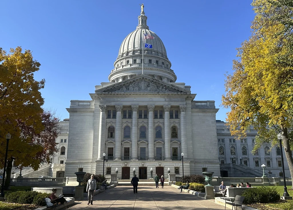 Wisconsin Bar Association settles to remove DEI from programs