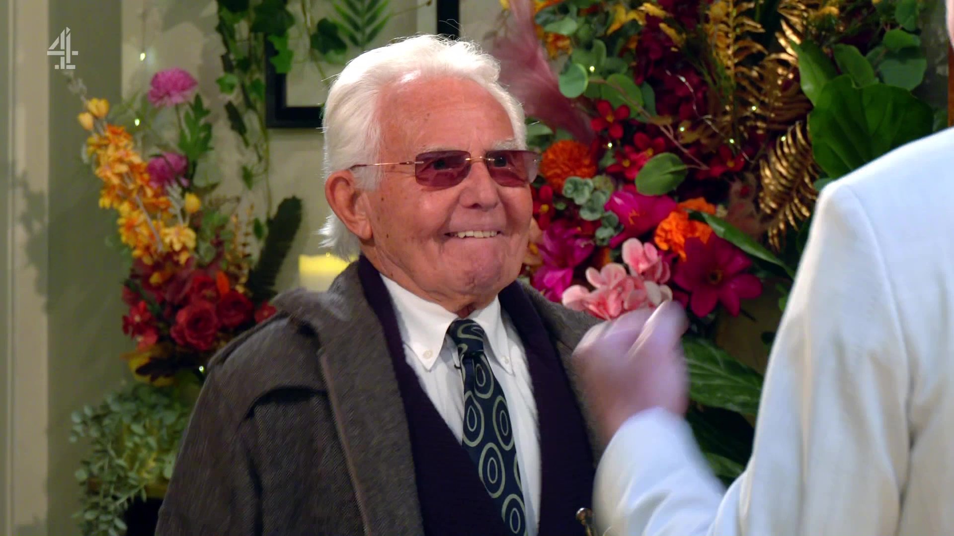 Man from Essex, 89, woos 'lucky lady' on First Dates