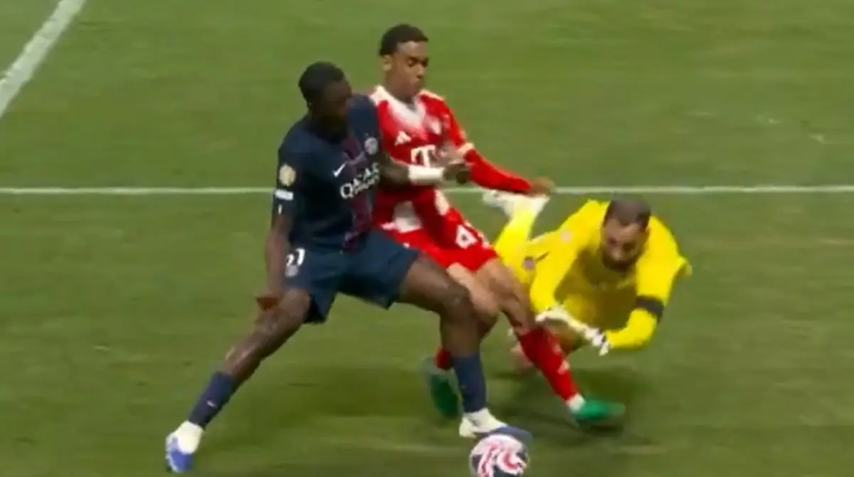 Así fue la lesión de Jamal Musiala vs PSG (VIDEO)