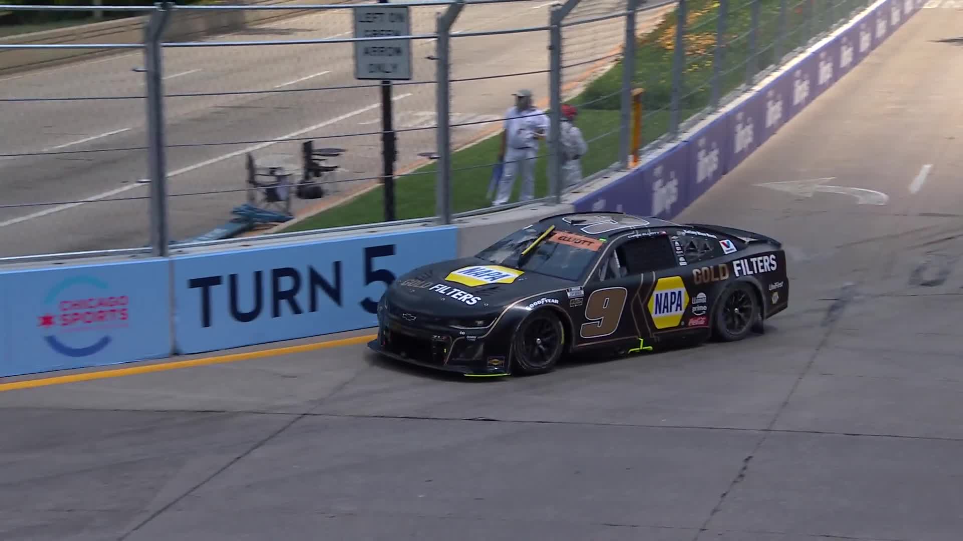 Chase Elliott hits Turn 4 outside wall in practice, will not qualify