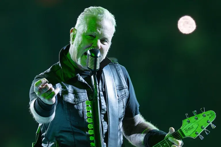 Metallica Debuts Black Sabbath Deep Cut at Back to the Beginning: Video ...