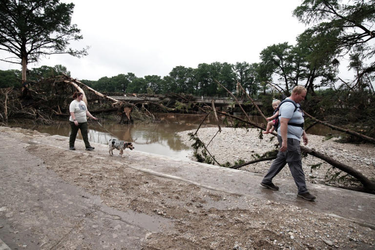 Trump will fix ‘ancient’ weather warning system which warned of Texas ...