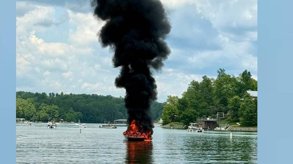 Man describes injuries, chaos after boat ‘catastrophically exploded’ on ...