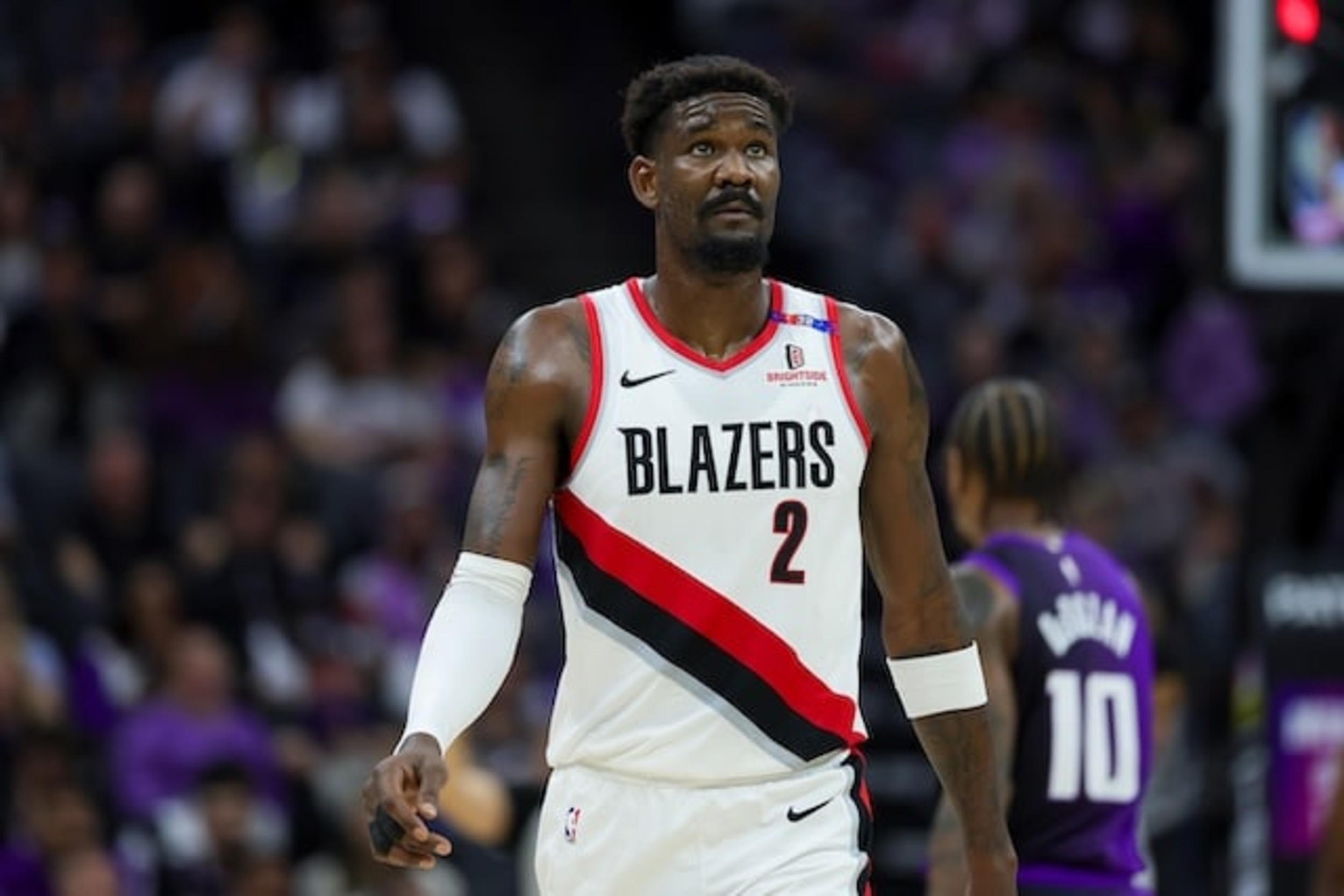 Mychal Thompson Believes Deandre Ayton Is ‘Perfect’ Center For Lakers ...