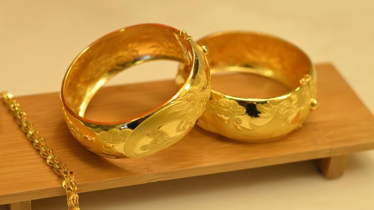 Reasons why older couples regret getting married